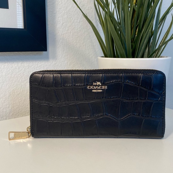 Coach | Bags | Nwot Coach Accordion Zip Wallet Leather Croc Embossed ...